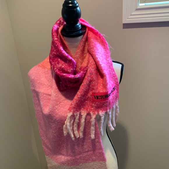 Victoria's Secret | Other | Victorias Secret Scarf Light To Dark Shades ...